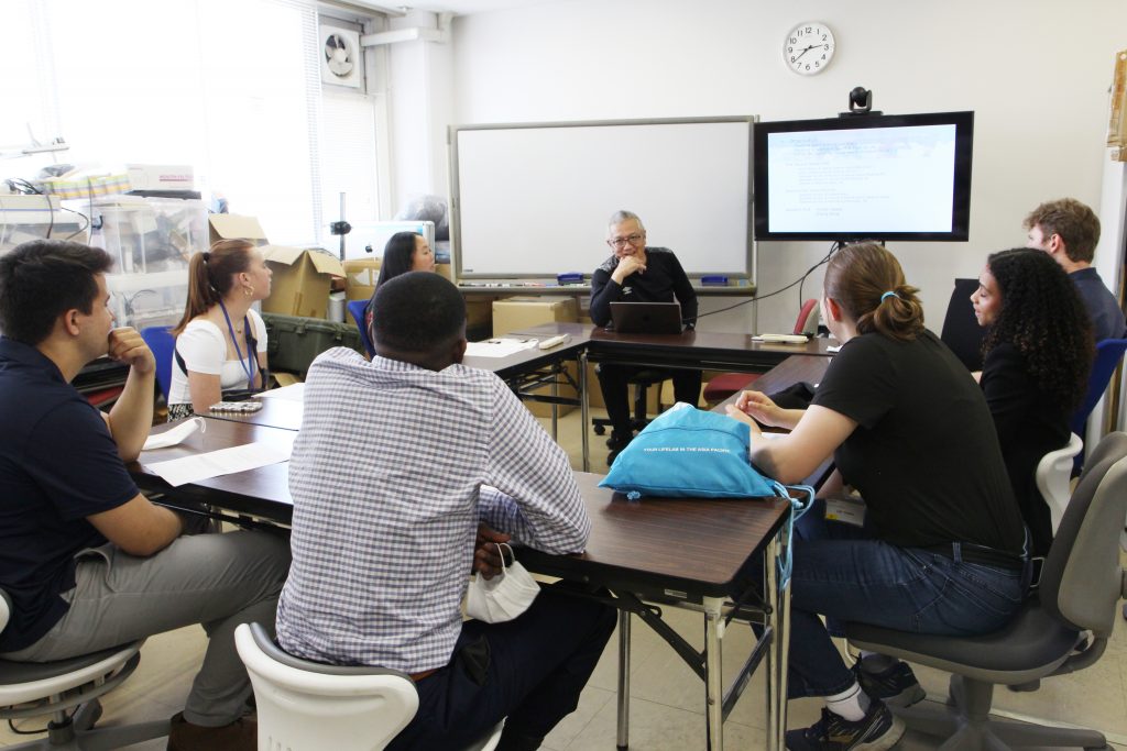 Purdue大学 学生らがCRIETOを来訪されました - 東北大学病院臨床研究推進センター